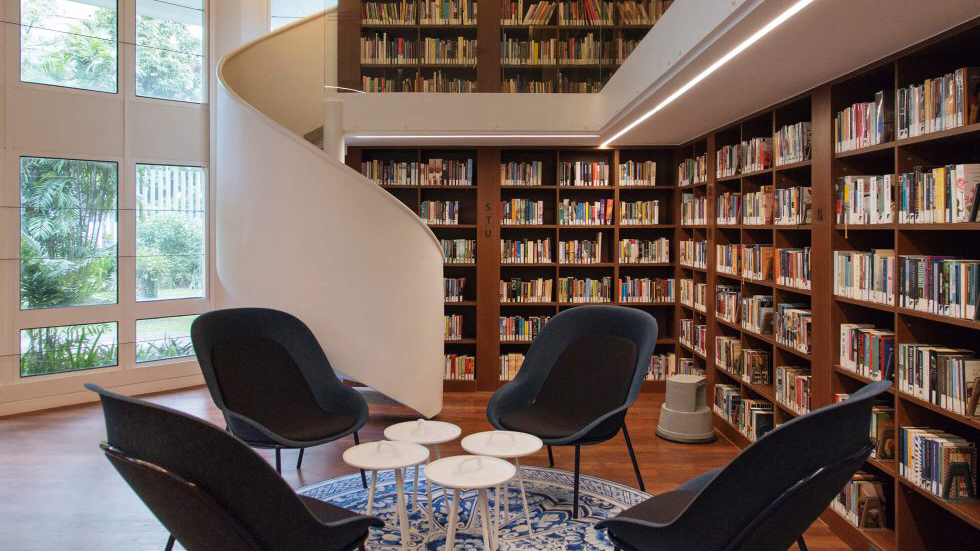 EGM architecten | Erasmus Huis (Indonesië)